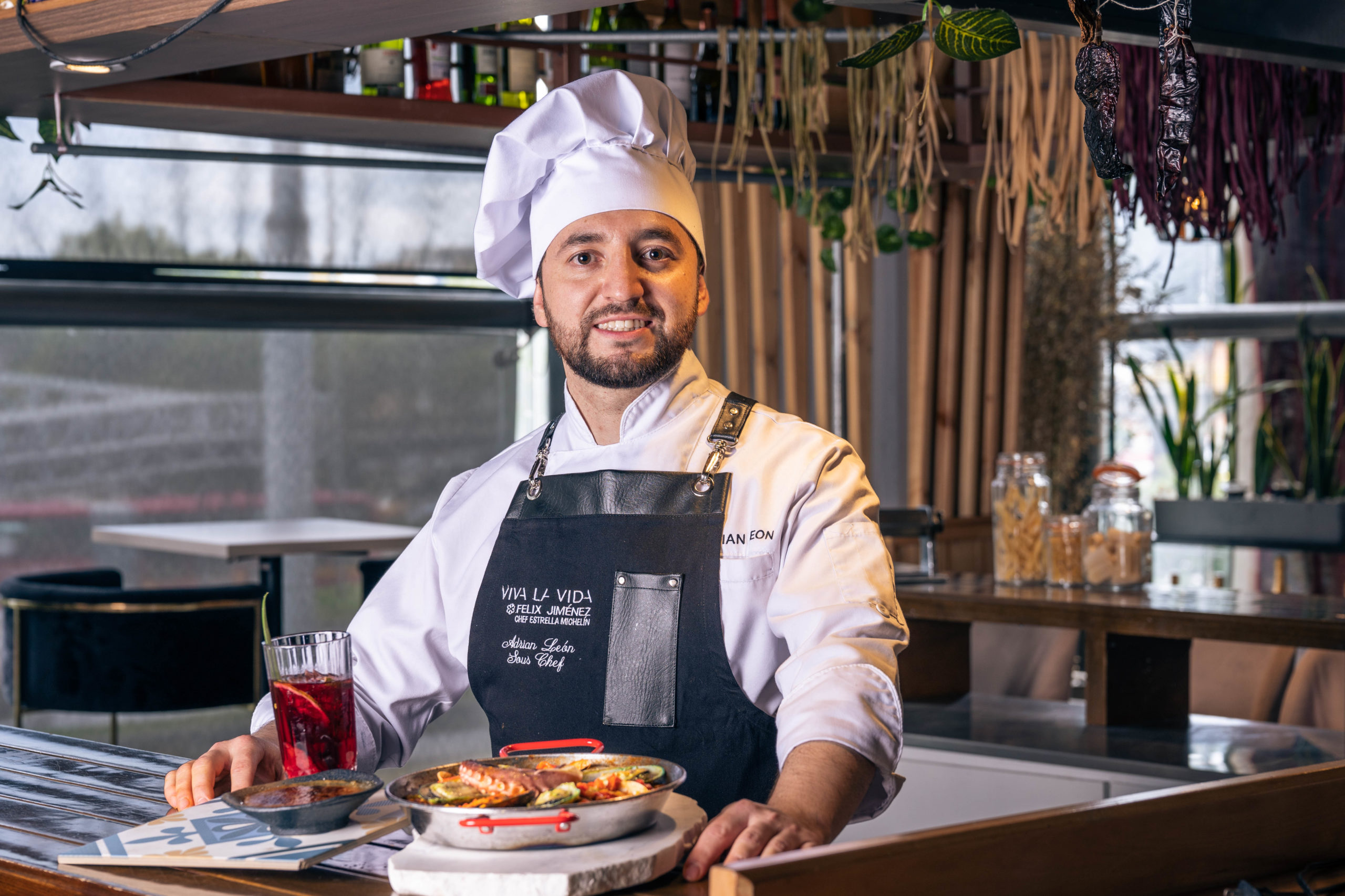 ADRIAN LEON SOUS CHEF GRUPO SERATTA