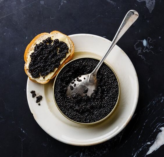 En su lata original el caviar se puede conservar hasta un año