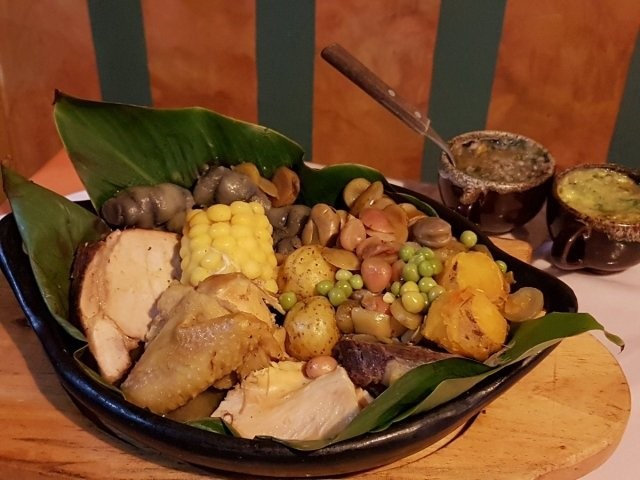 Así se prepara el cocido boyacense